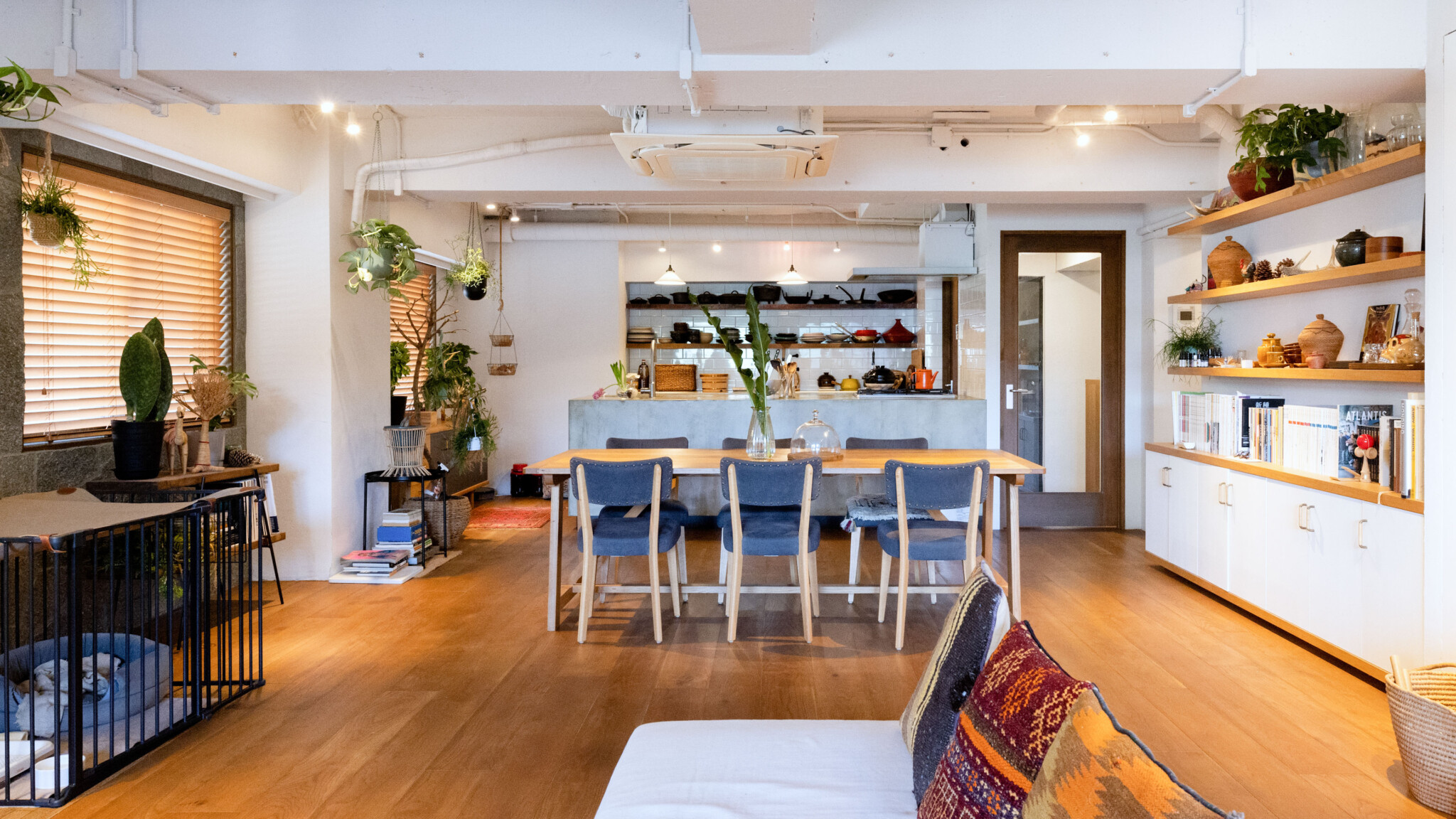 リノベーション Room Tour #034 【動画企画】109㎡の4LDKをリノベ 大空間LDKとホビールームを実現 | ToKoSie ー トコシエ