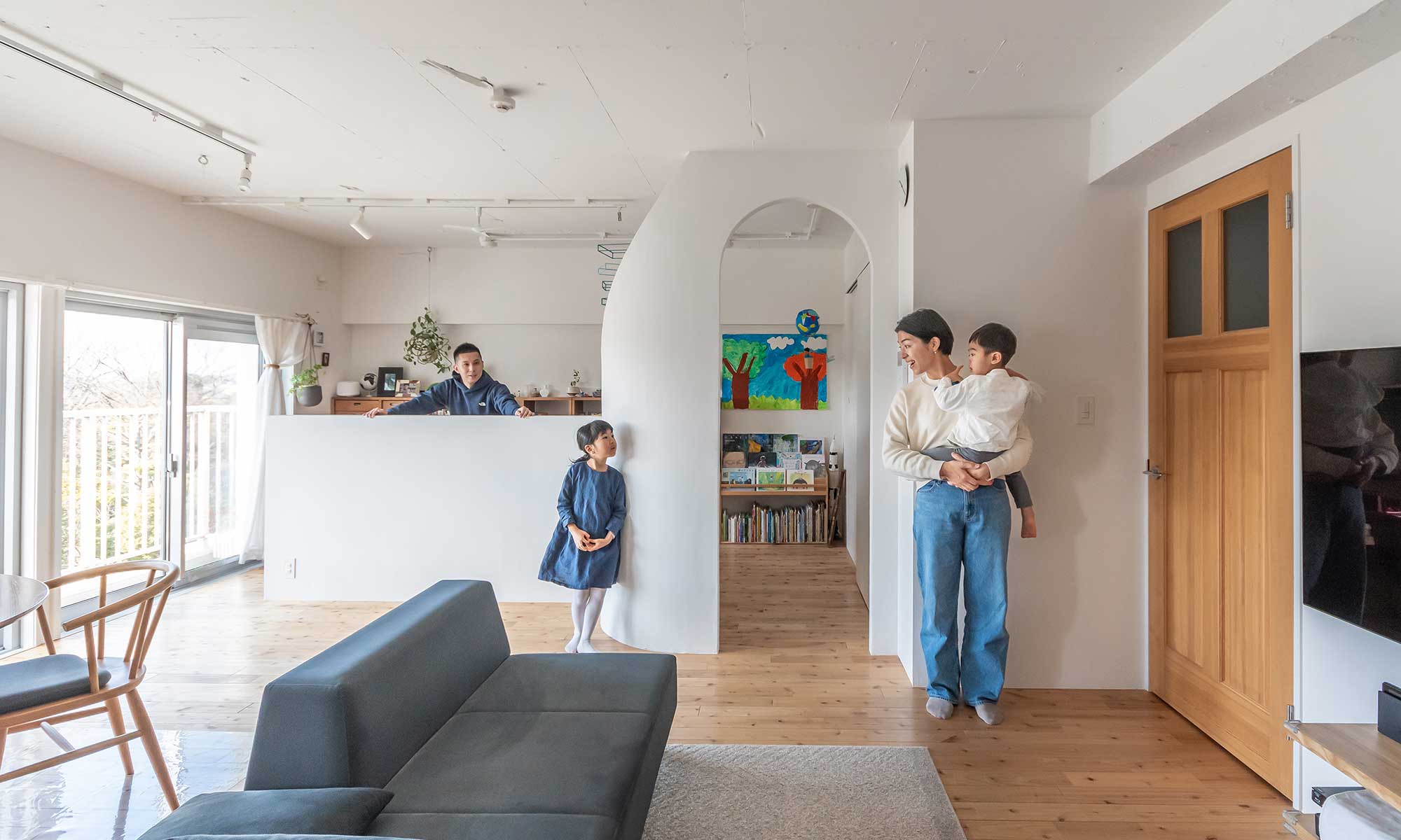 家族4人の団地リノベーション地域のコミュニティを子育ての基盤にして | ToKoSie ー トコシエ