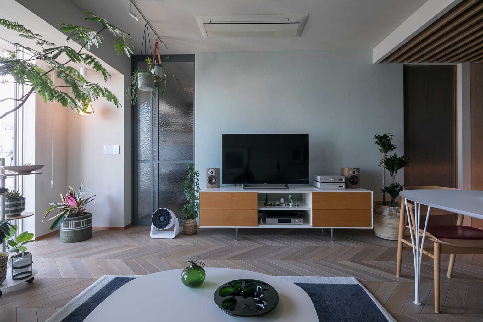 タワーマンションのリノベアートとヴィンテージを抜群のバランスでMIX | ToKoSie ー トコシエ