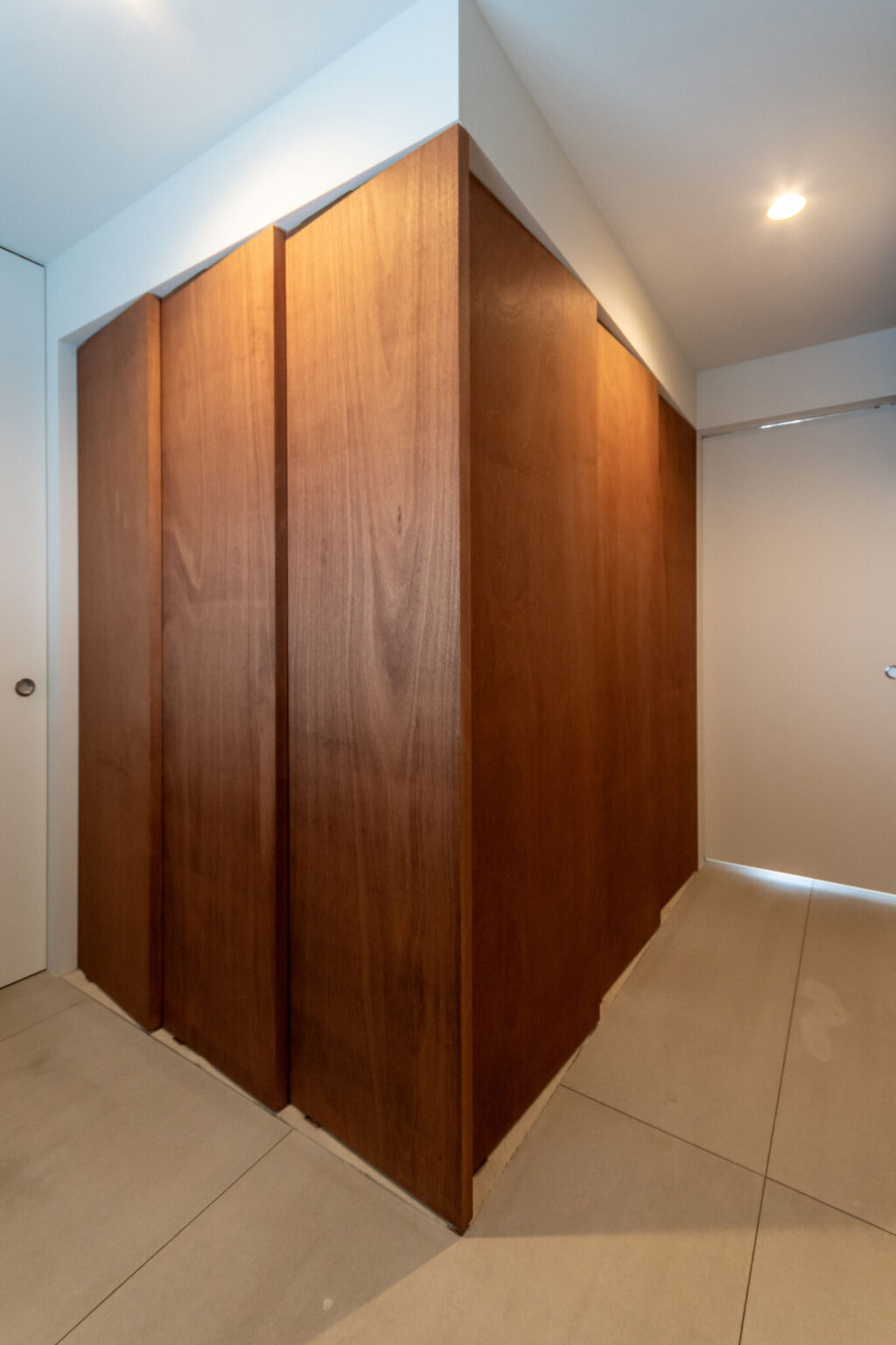 3人家族の62㎡リノベーション建築家とつくった4m超の壁付けキッチンがある住まい | ToKoSie ー トコシエ