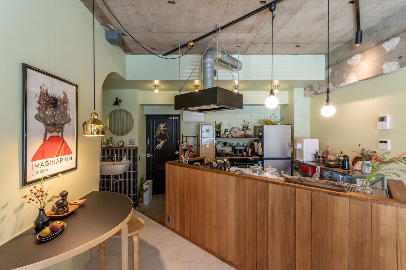 44㎡の女性ひとり暮らしリノベ斜め45度で大胆に仕切った ワンルーム・リノベーション | ToKoSie ー トコシエ