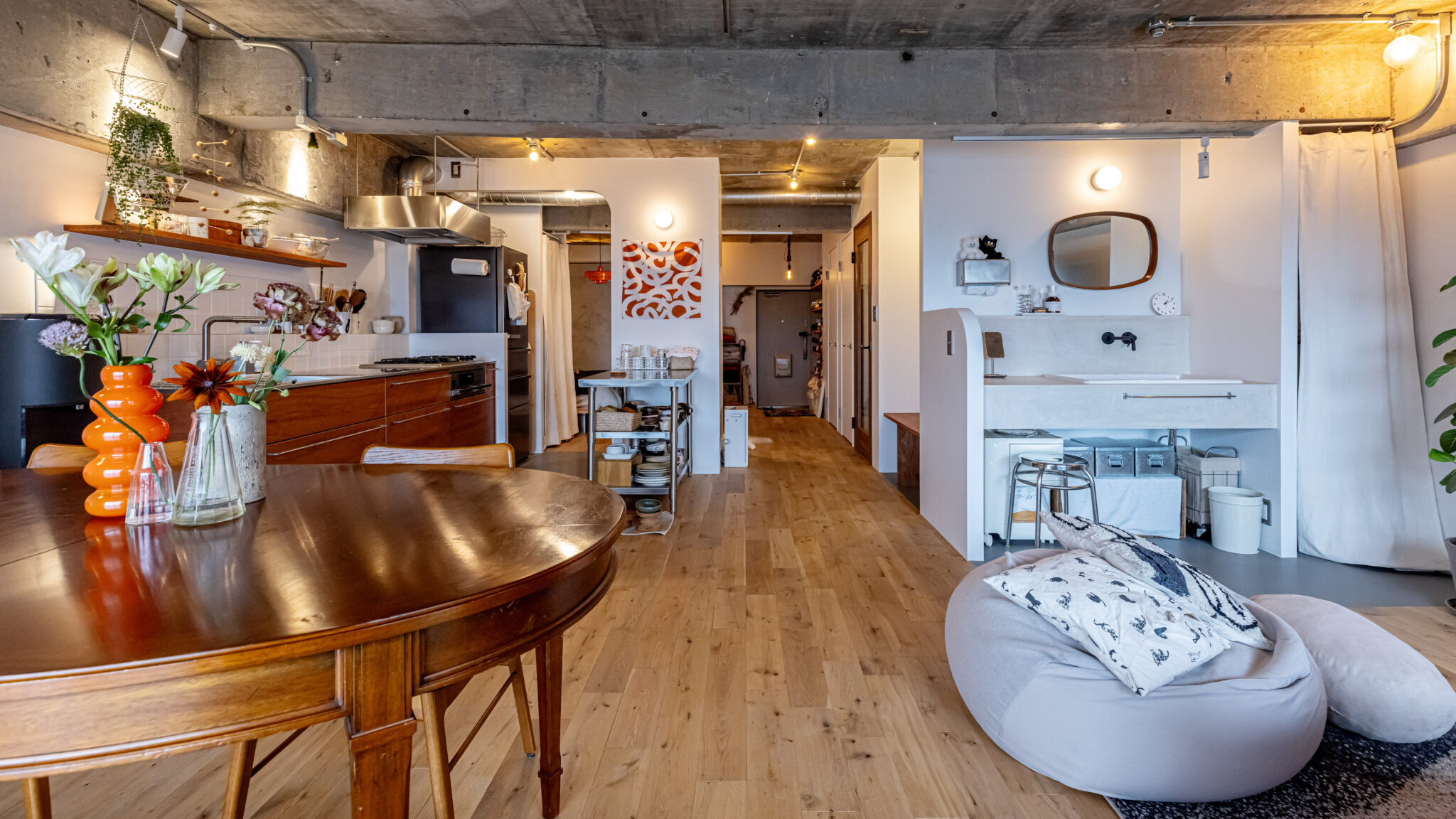 リノベーション Room Tour #061 【動画企画】どこにいても家族を感じる、 リノベーション | ToKoSie ー トコシエ