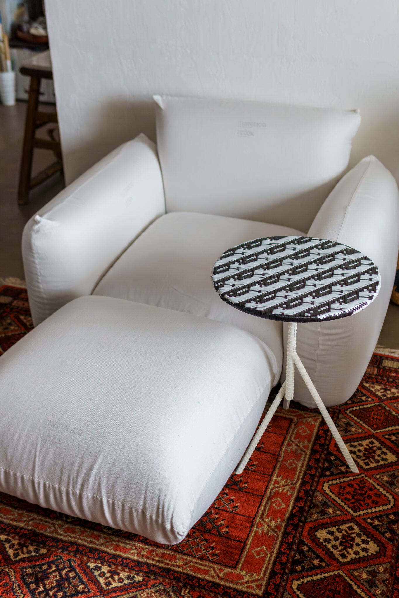 夫婦2人暮らしの65㎡ワンルーム世界を旅したジュエリーデザイナーが作るアーバンリゾートなマンションリノベ | ToKoSie ー トコシエ